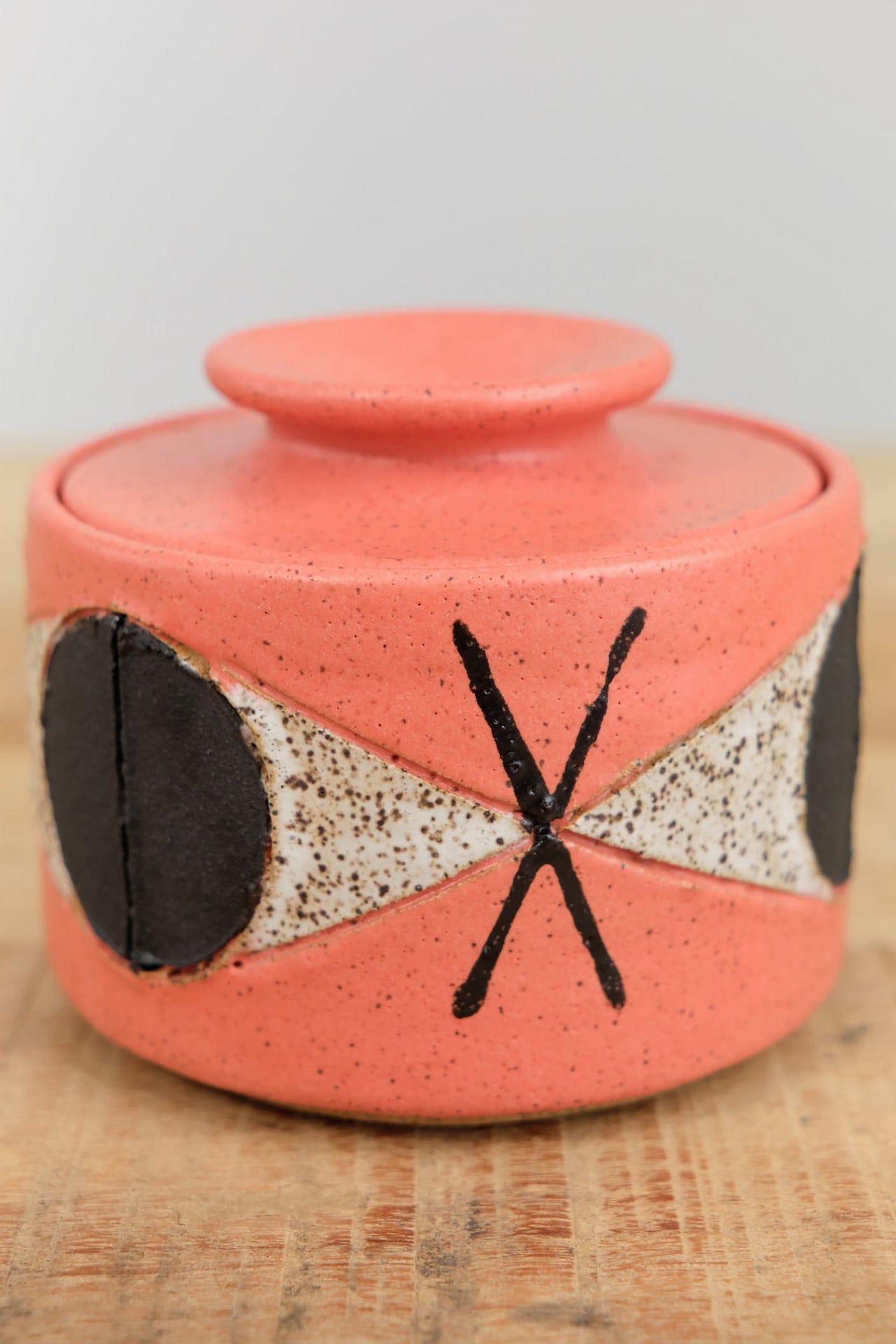 Matthew Ward Studio Medium Felix Jar in Coral – Cedar & Hyde Mercantile
