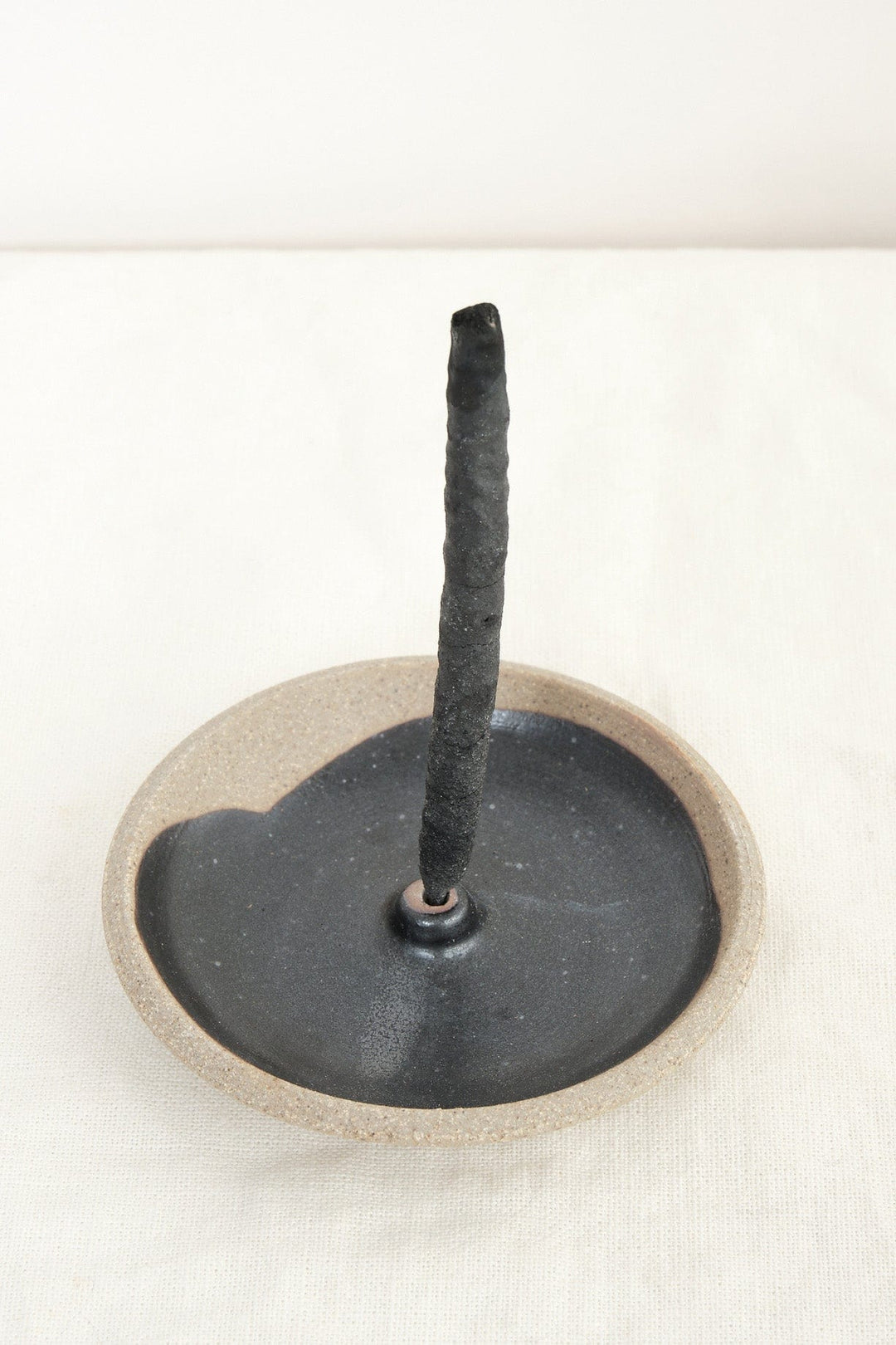Incausa Stoneware Clay Incense Burner in Black – Cedar & Hyde Mercantile