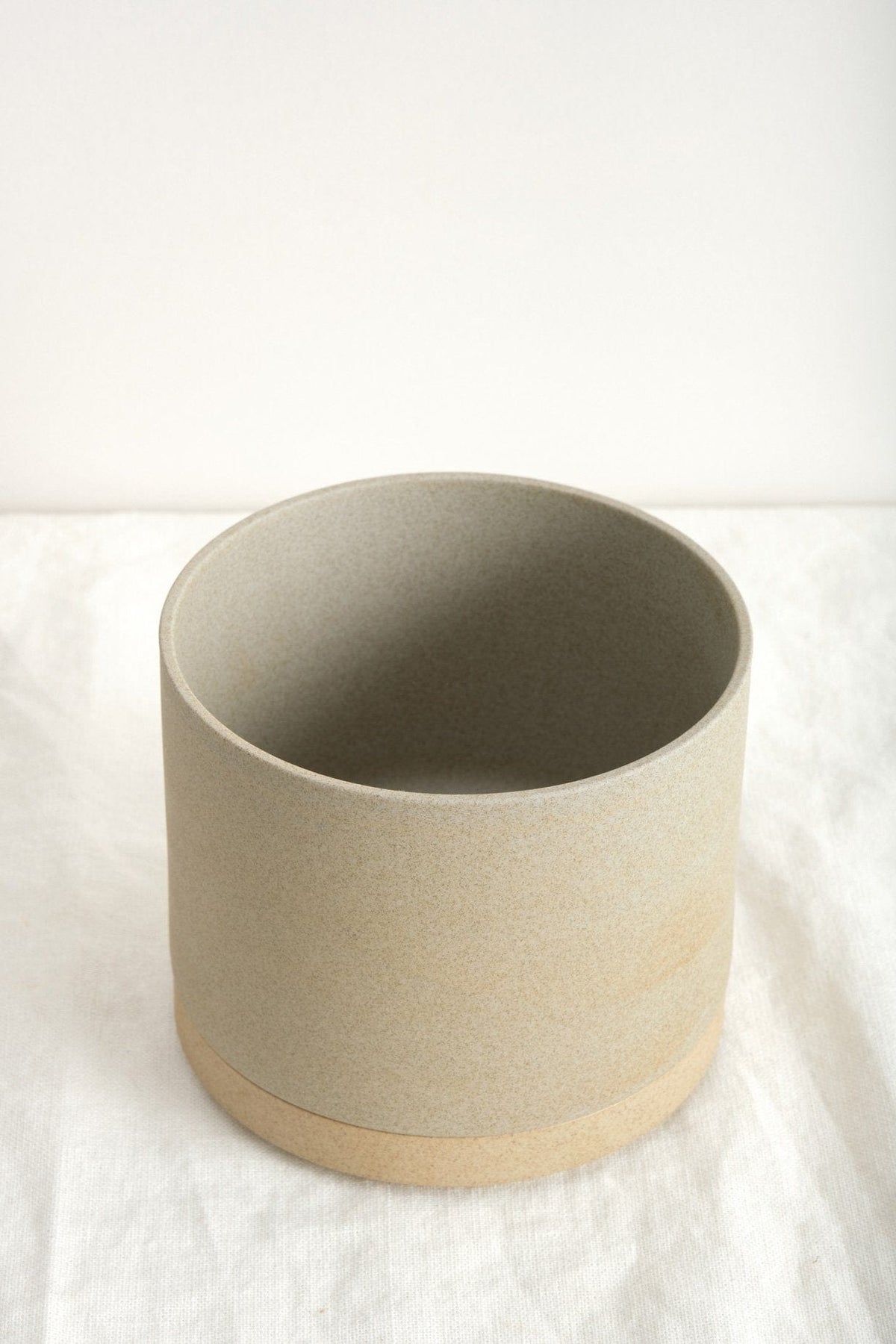 Hasami Porcelain Large Planter in Gloss Gray