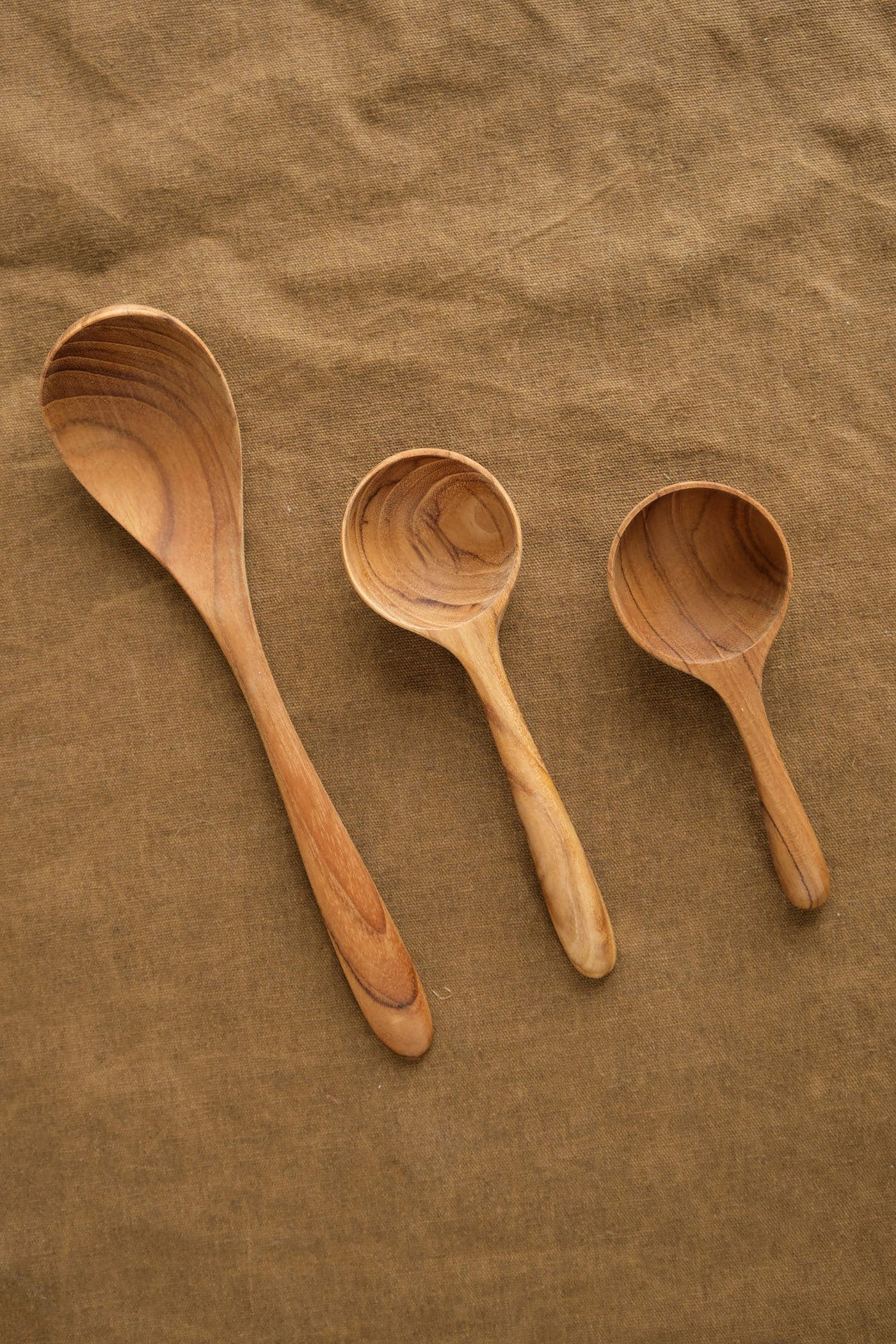 Be Home 5 inch Teak Round Scoop